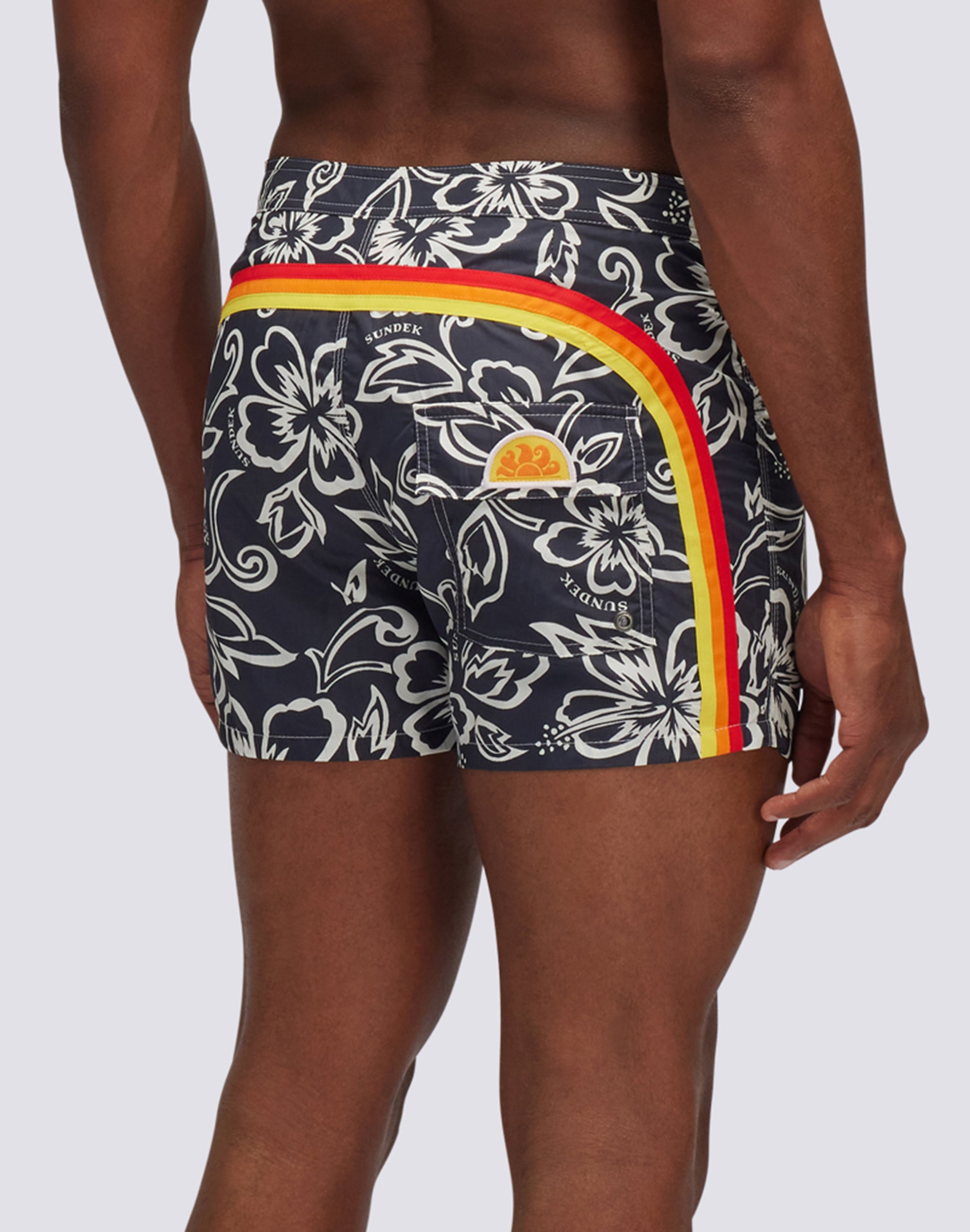 Men's Apparel, Beachwear & Accessories – SUNDEK